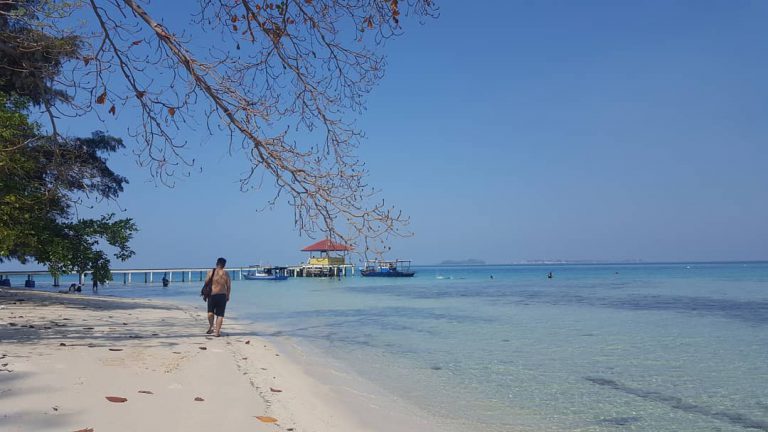 Thousand Islands Jakarta Day Trip Destination Idea - idbackpacker.com