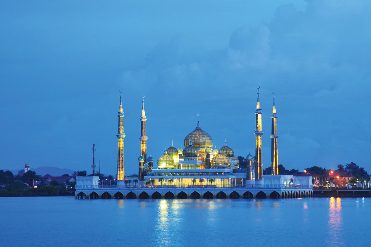 What Is The Most Famous Architectural Landmark in Malaysia?